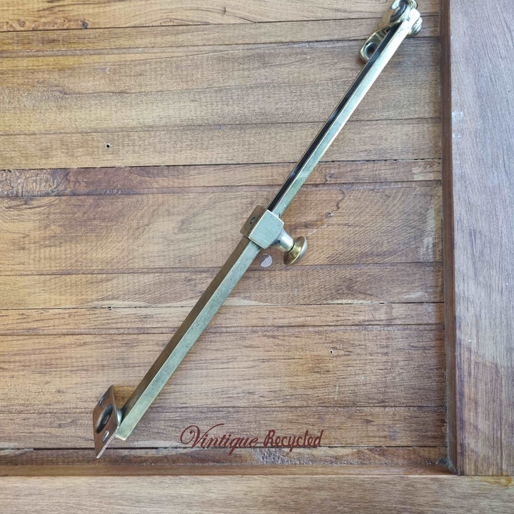 Casement window stays