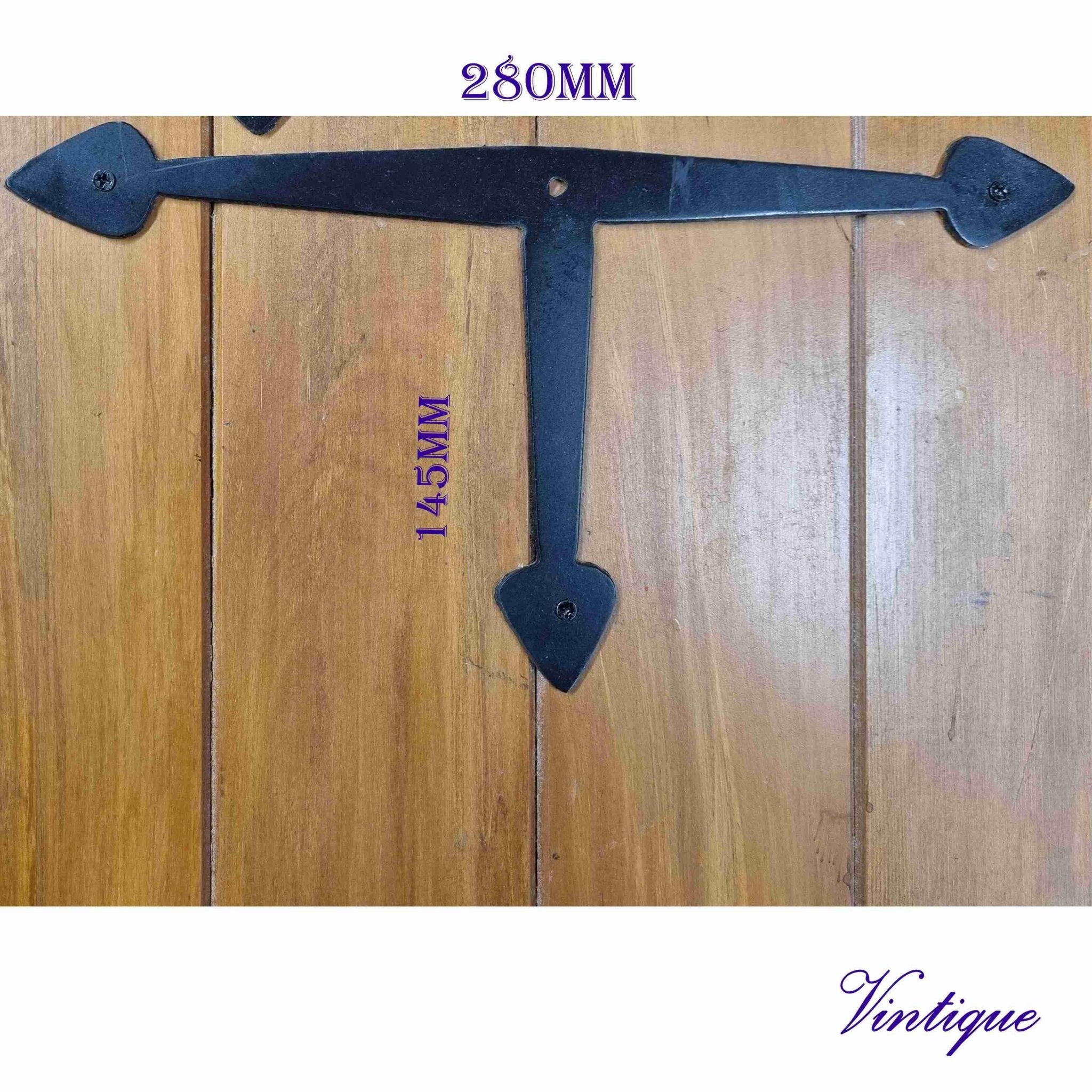 Rustic Steel Strap Spearhead T-Shape in Black & Corten Finish – Unique ...